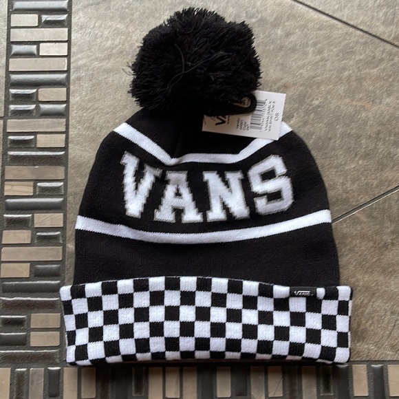 Vans | Accessories | Vans Wm Spirit Pom Black Checker Beanie ...